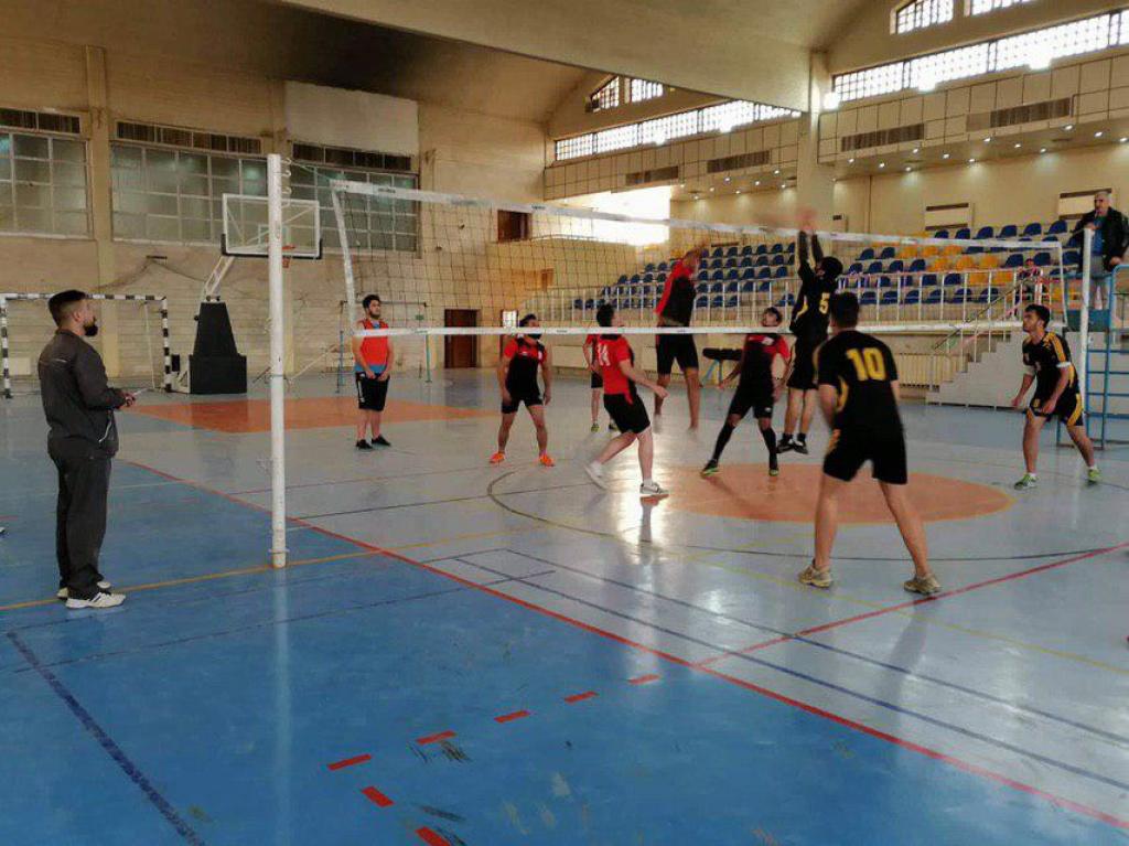 Volleyball team wins – College of Dentistry