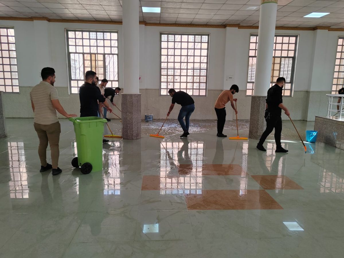 A volunteer cleaning campaign for the Department of Environmental ...