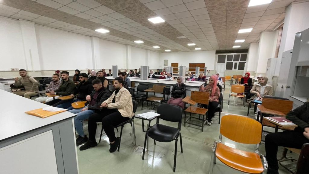 Meeting of the Head of the Environmental Science Department with new ...
