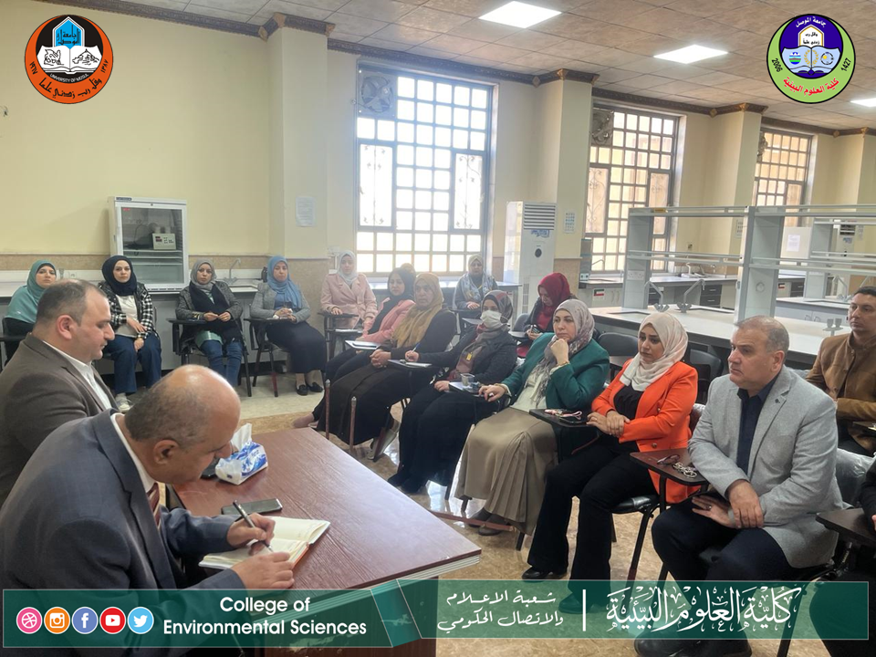 The head of the Environmental Technology Department holds a meeting ...