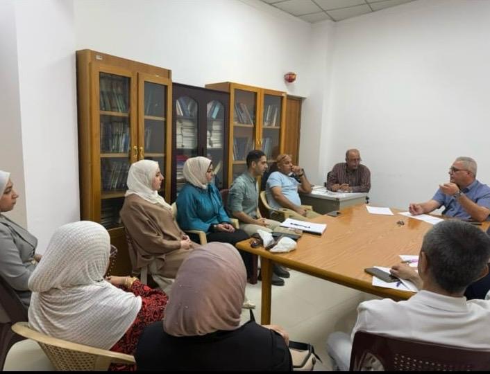 The Environmental Research Center Holds a Research Staff Meeting for ...